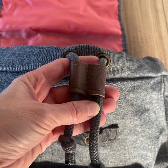 Jansport | Accessories | Rare Jansport Drawstring Closure Floral Denim ...